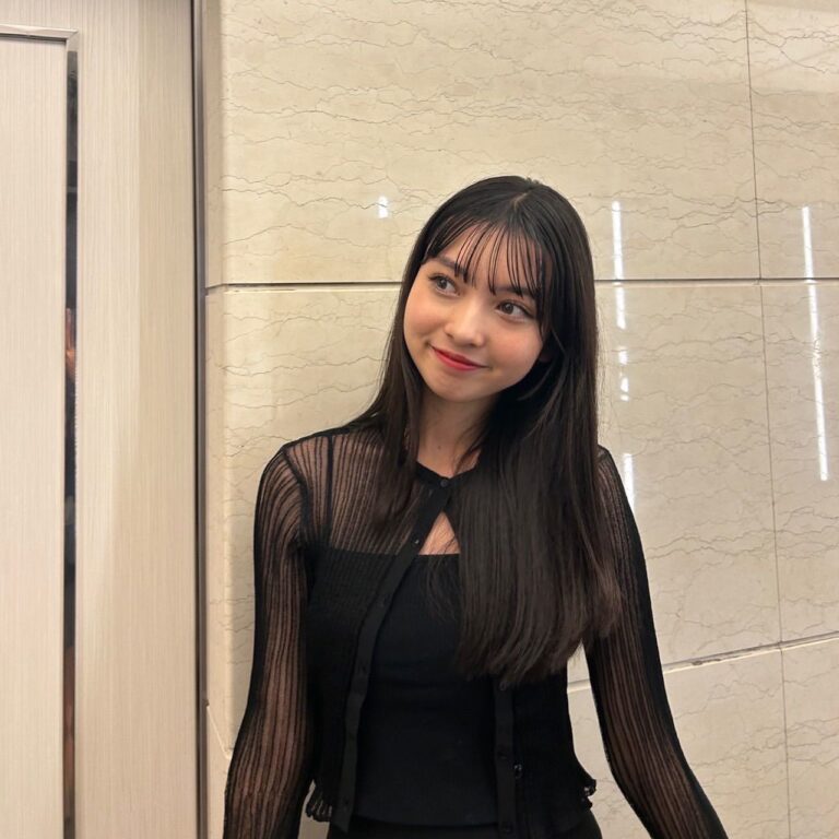 【モデルの私服を紹介！】モノトーン、海外ガール、ブランド小物etc…9月の人気コーデTOP5大発表!! - ニコラネット｜nicola オフィシャルサイト