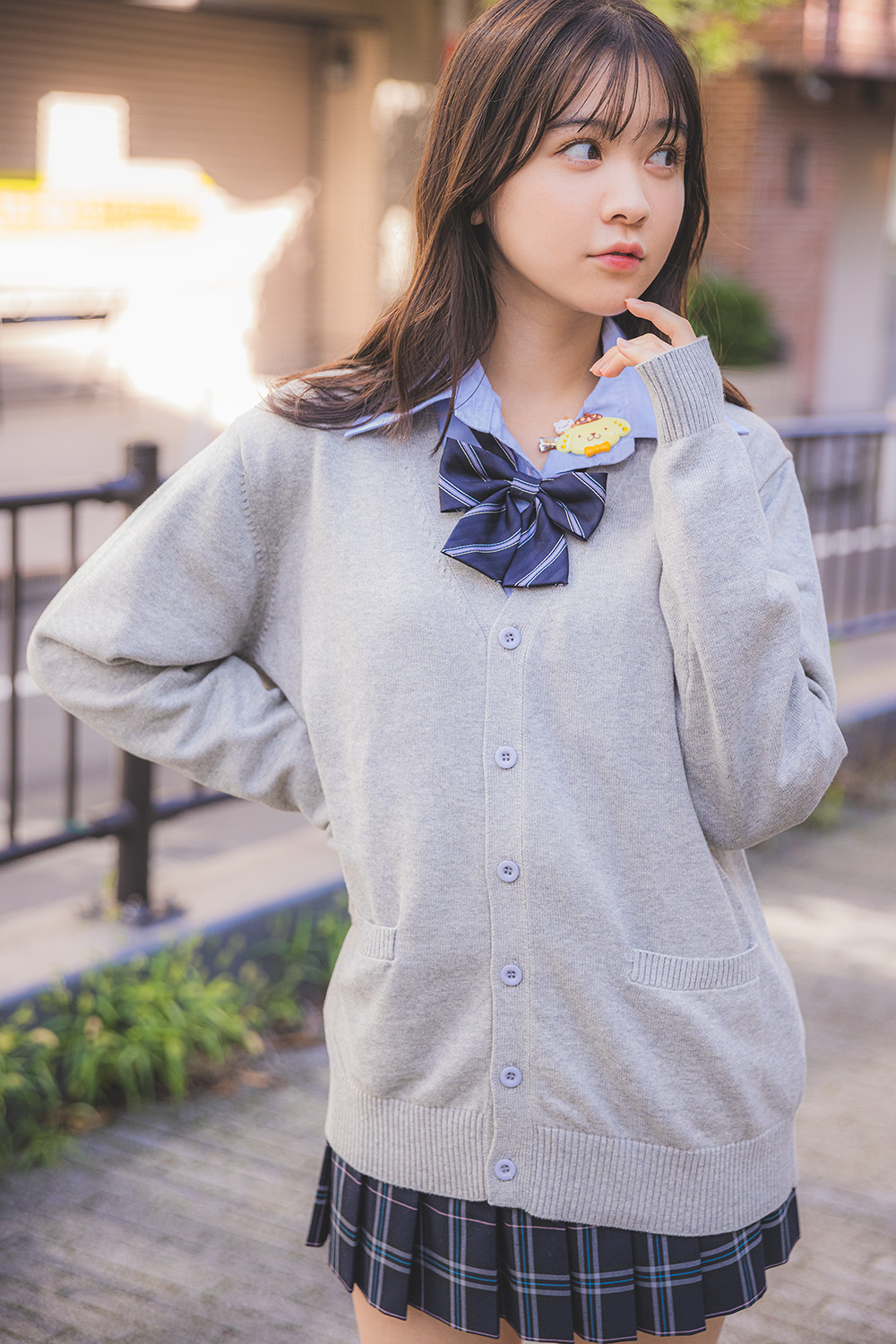 【現役JKのリアルな着こなし】制服はギャル！休日は大人！ギャップで差がつく秋コーデ♡ - ニコラネット｜nicola オフィシャルサイト