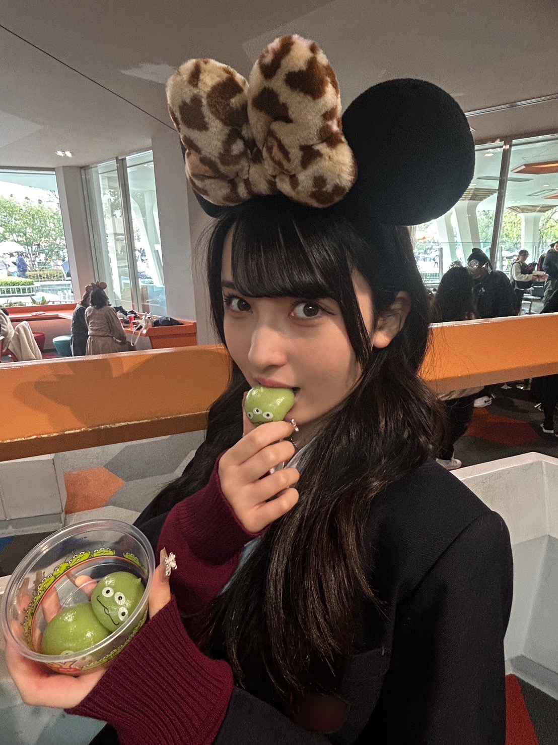 【ミアンのトレンドDiary】-DAY5-〈制服ディズニー〉ディズニー・パルパルーザ第1弾ミニーのファンダーランドに行ってきたよー💕 - ニコラネット｜nicola オフィシャルサイト