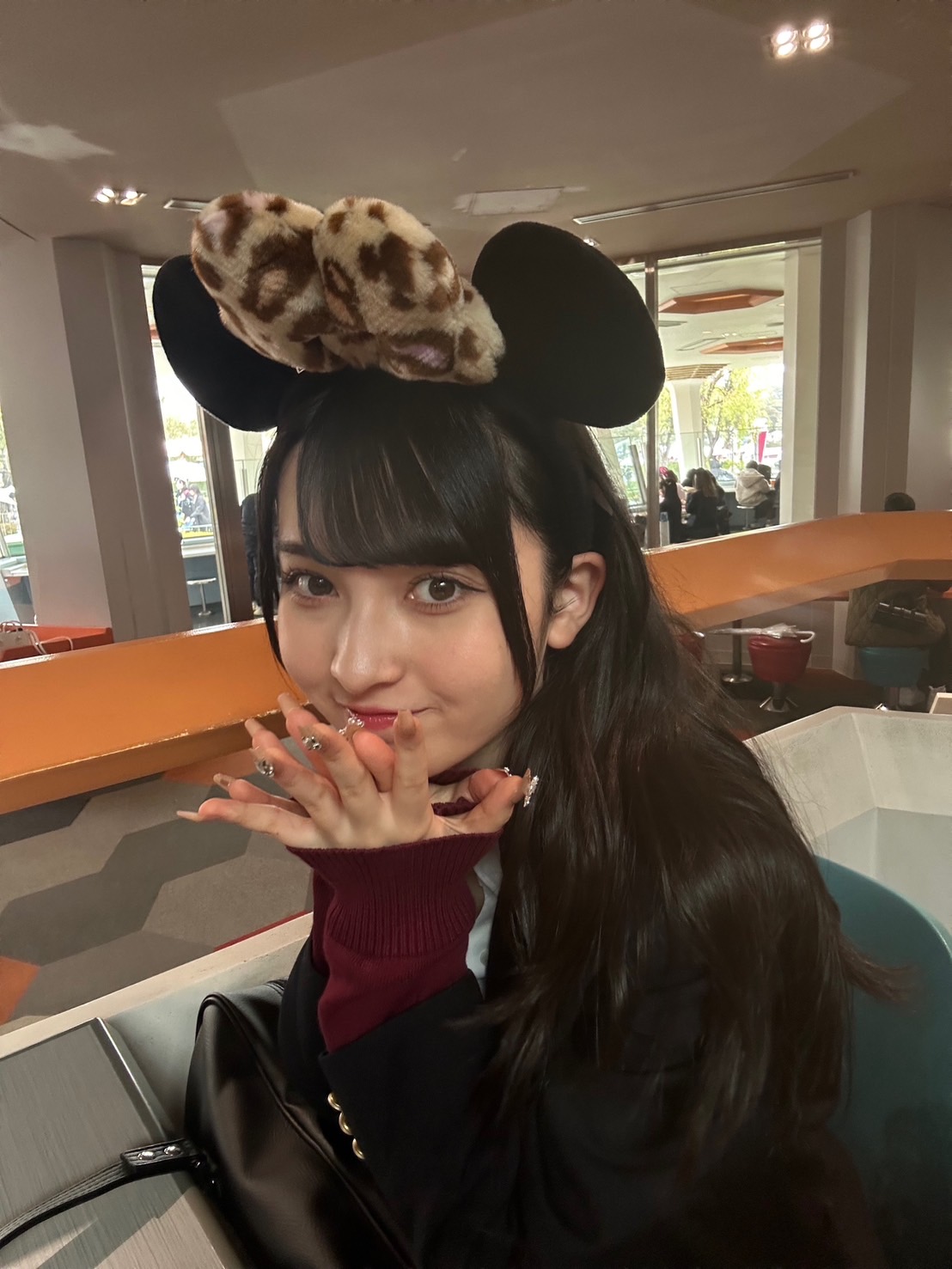 【ミアンのトレンドDiary】-DAY5-〈制服ディズニー〉ディズニー・パルパルーザ第1弾ミニーのファンダーランドに行ってきたよー💕 - ニコラネット｜nicola オフィシャルサイト