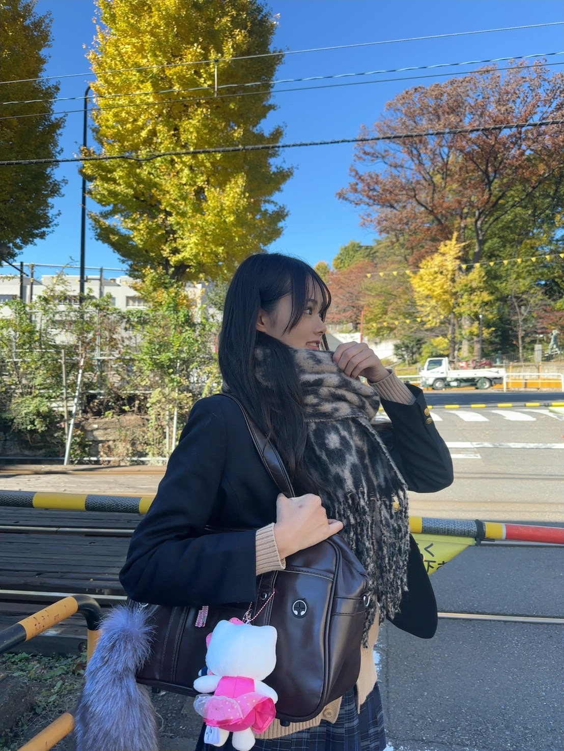 被らない！ イケてるギャルJKのリアル相棒マフラーはこれ！【B∞M界隈】＜水曜担当：榎本月海＞ - ニコラネット｜nicola オフィシャルサイト