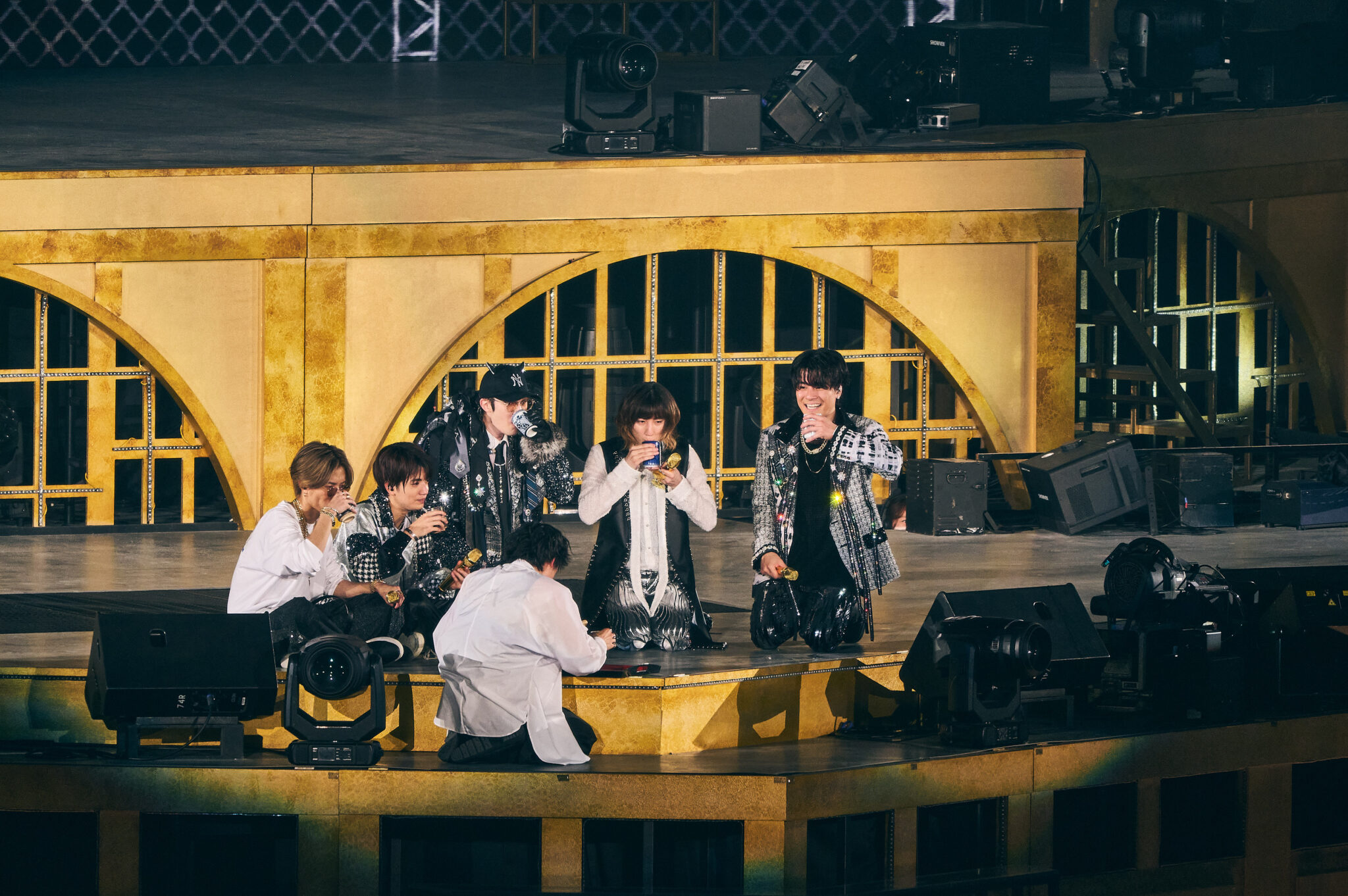 ＜夢現なハイライト6選＞SixTONES・5大ドームツアー『YOUNG OLD』で魅せた“エンタメの真骨頂”をレポ！！ - ニコラネット｜nicola オフィシャルサイト