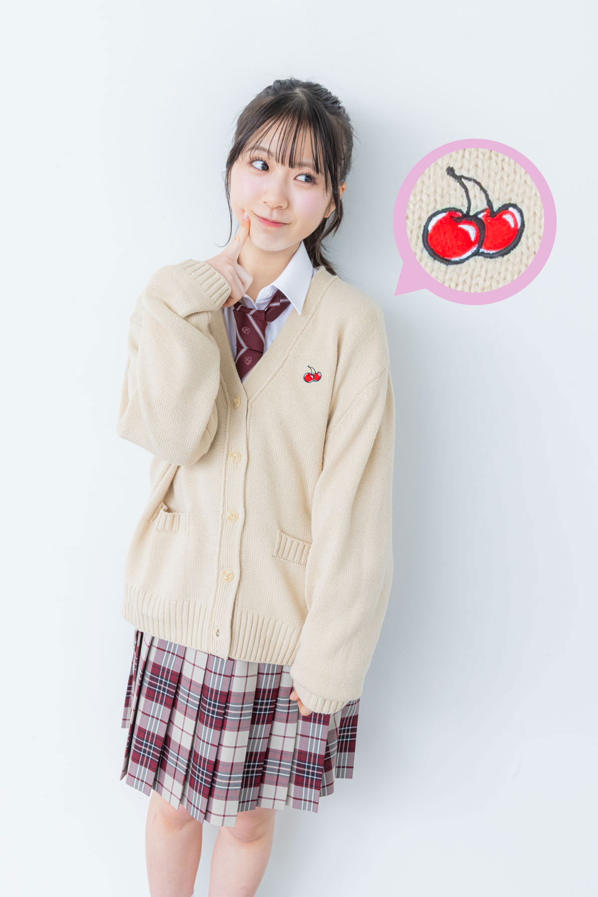 スクールカーディガンはどこで買うべき？GU、WEGOなど人気ブランドと共に紹介 - ニコラネット｜nicola オフィシャルサイト